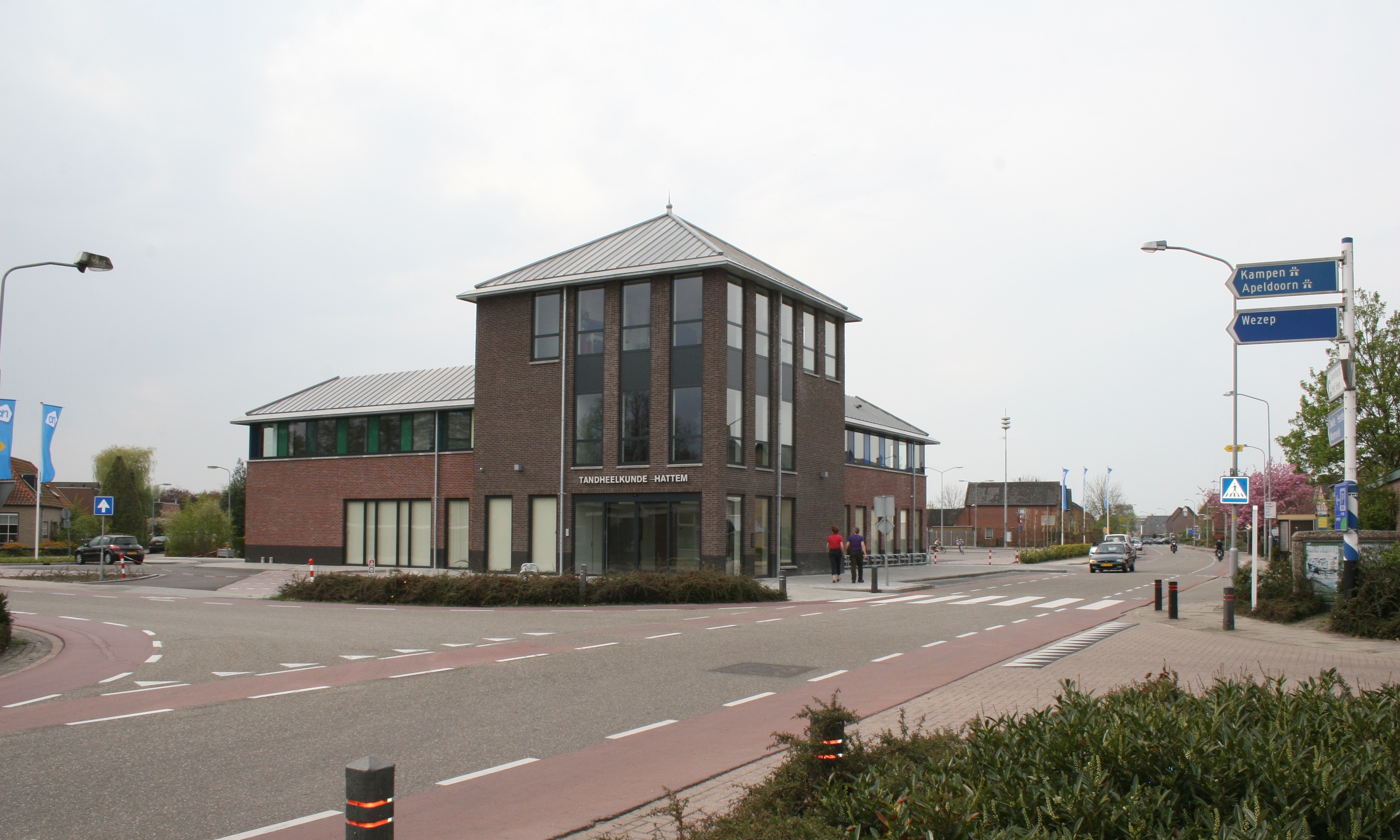 Nieuwbouw apotheek en tandheelkundigcentrum te Hattem - Bouwbedrijf Van ...